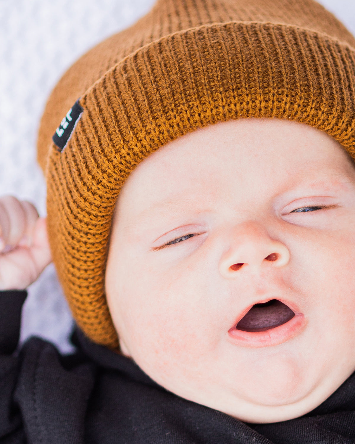 BÉBÉ TUQUES & BONNETS – LP Apparel